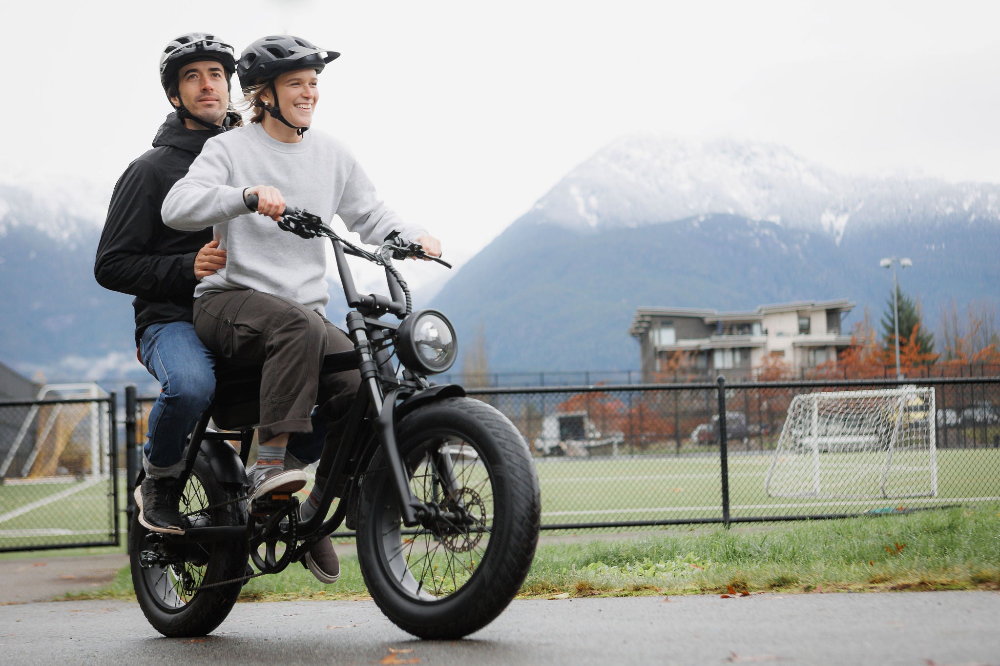 Ollie Powerslide E-Bike | Urban Adventure & Tech